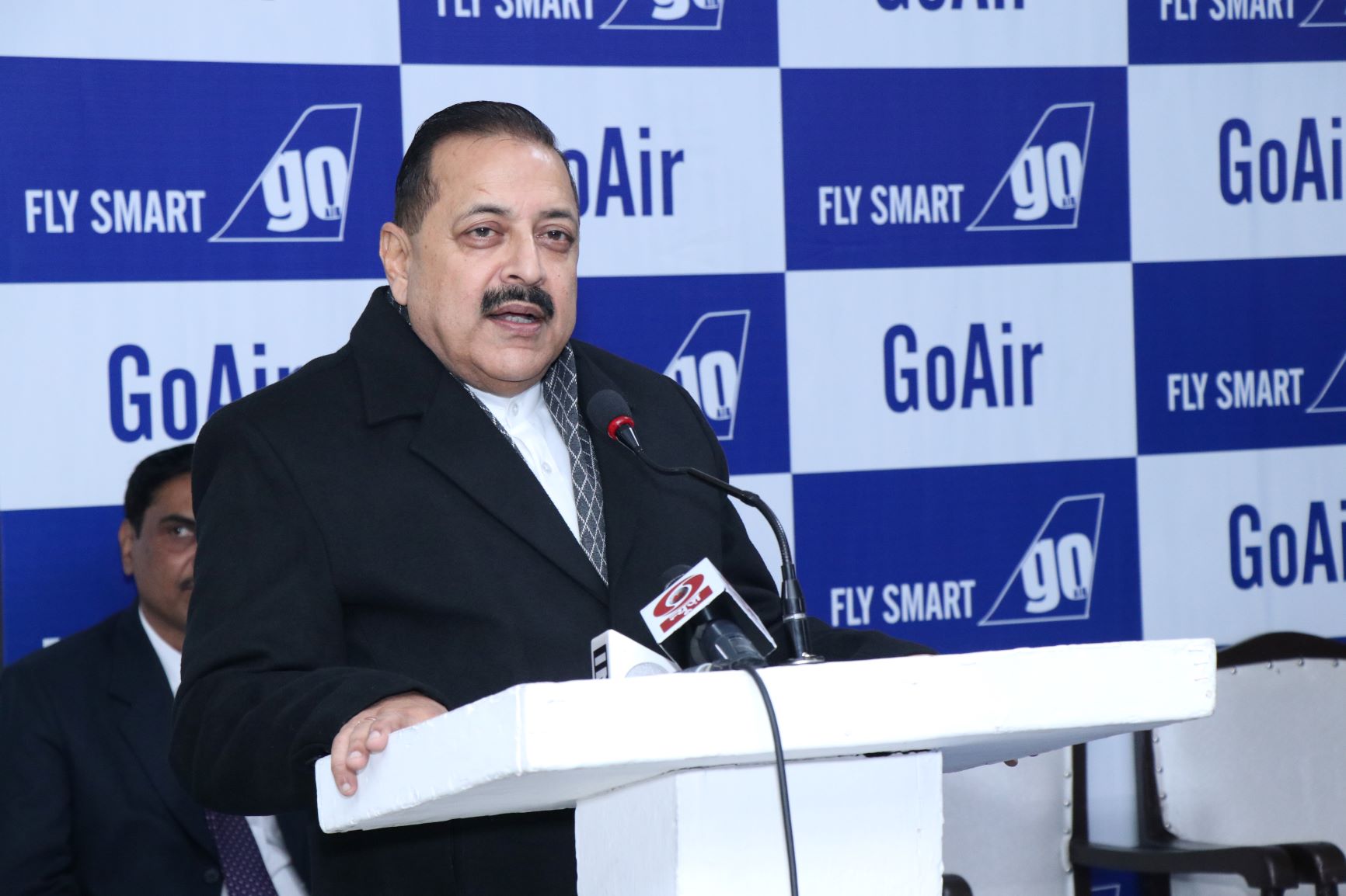 MoS PMO Dr. Jitendra Singh flags off GoAir's Delhi to Varanasi ...