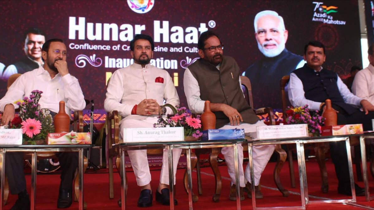 Union Minister Shri Anurag Thakur inaugurates 40th 'Hunar Haat’ in ...