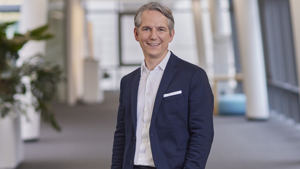 Siemens launches open digital business platform ‘Siemens Xcelerator’ in ...