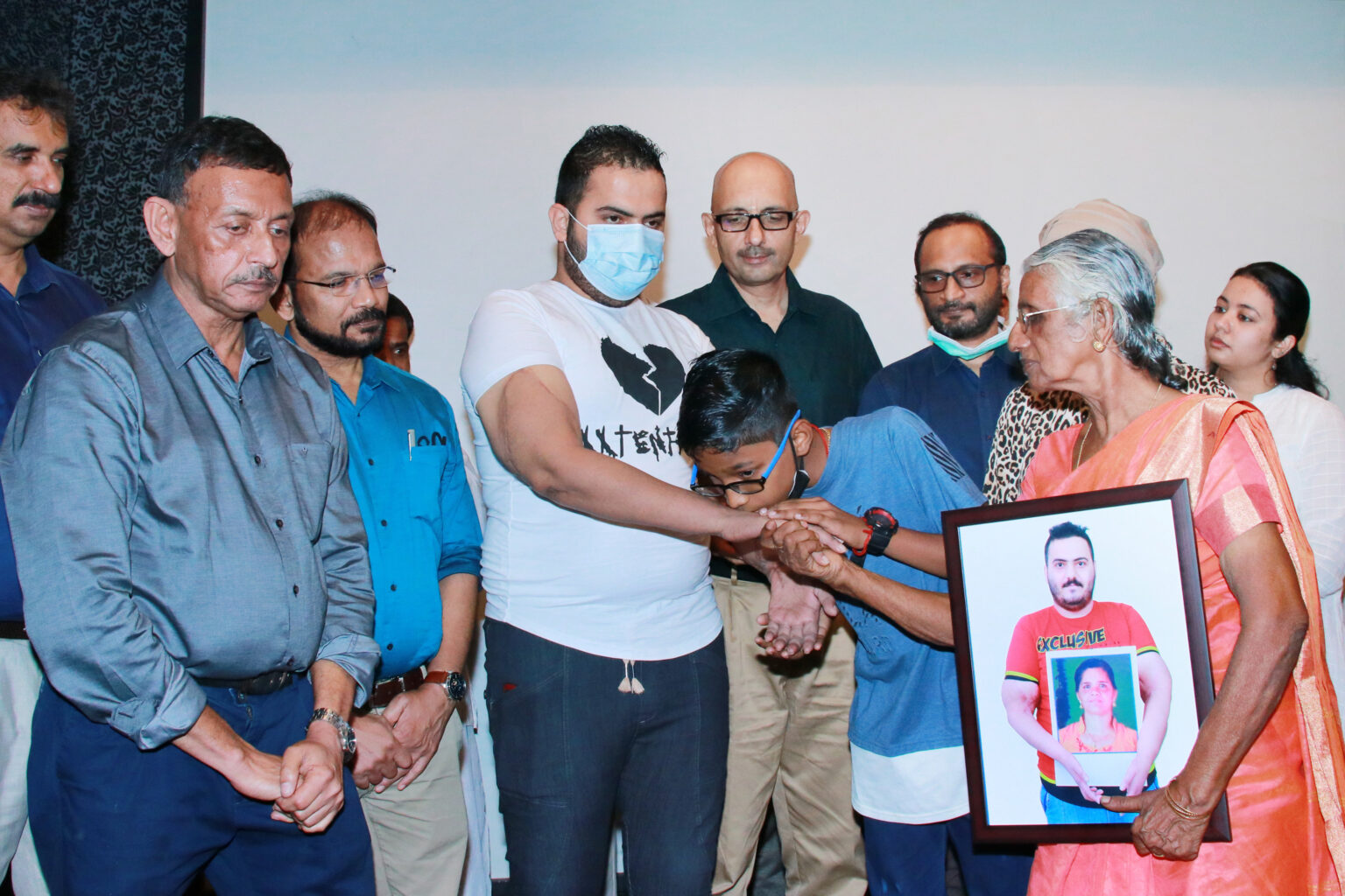 Two men get new hands at Amrita Hospital, Kochi - India's first ...