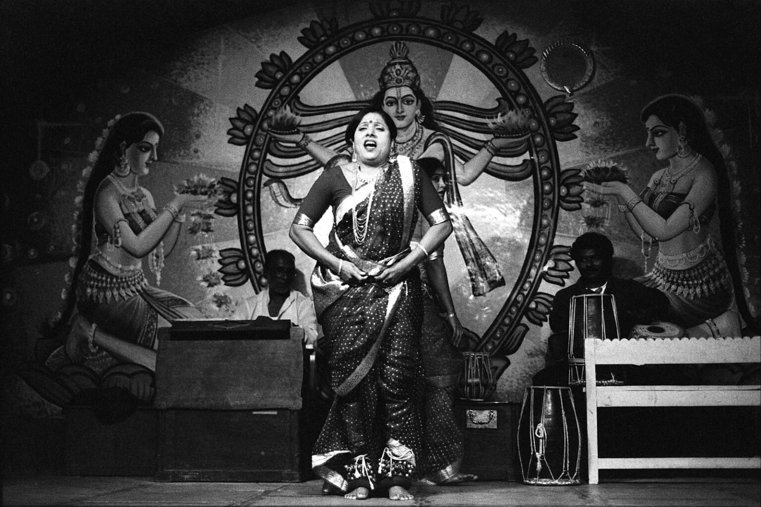 Padma Shri Sudharak Olwe Presents An exhibition of Photographs ...