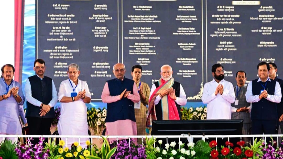 PM Narendra Modi lays foundation worth Rs 7,600 cr in core development ...