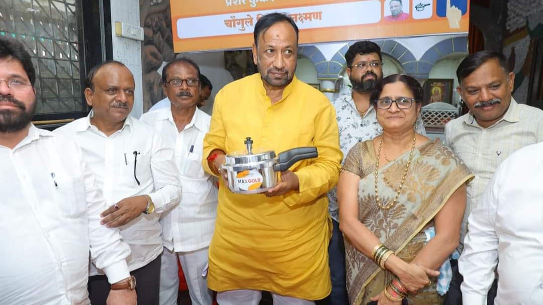 BJP leaders and Shiv Sena (UBT) back Independent Candidate and City ...